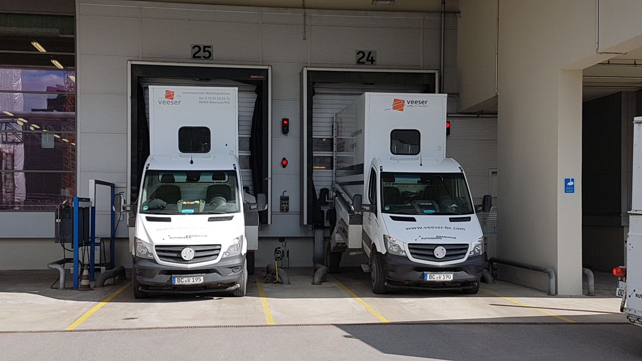 Logistikdienstleistungen - Veeser Umzüge
